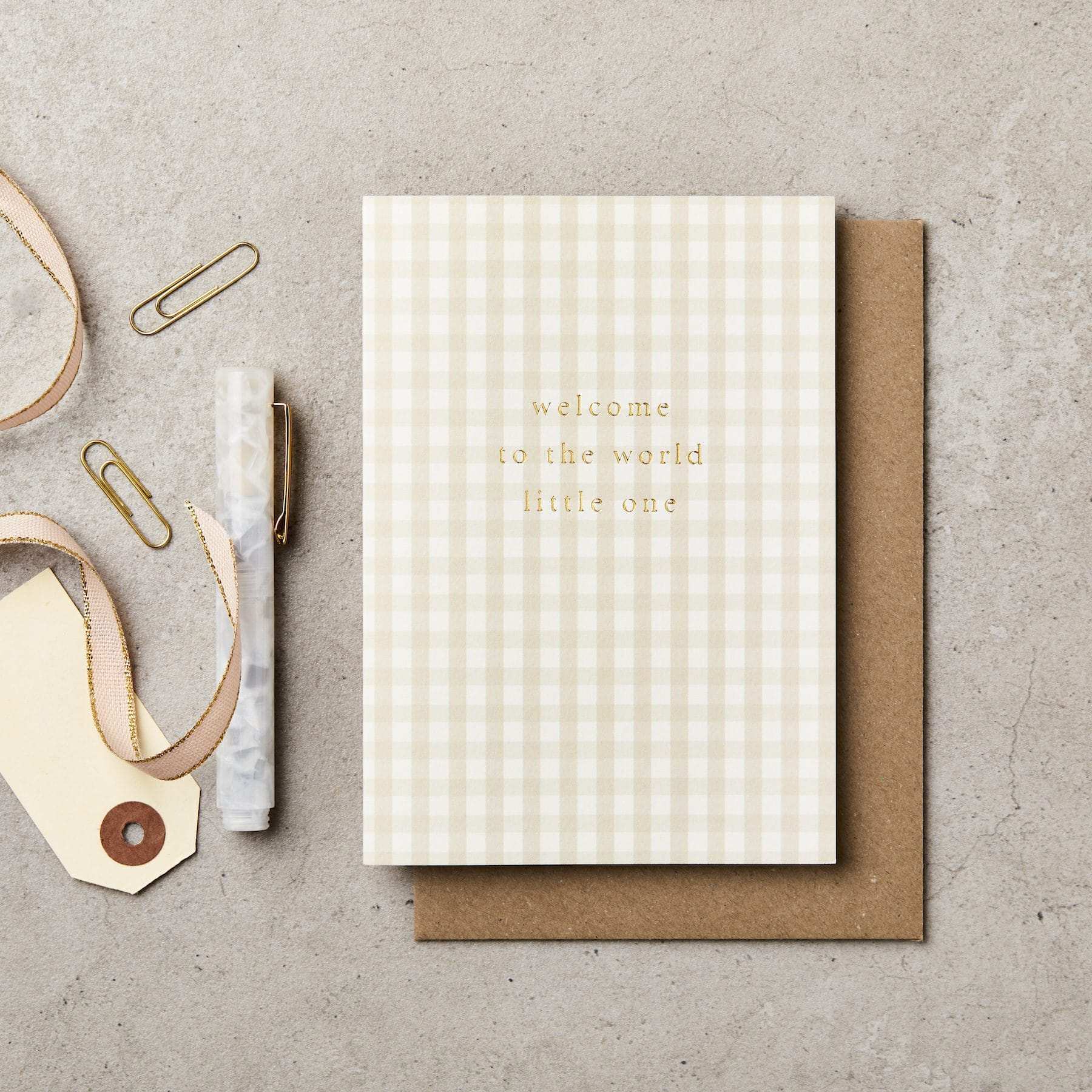 GINGHAM WELCOME TO THE WORLD CARD